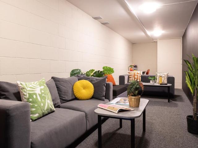 Studio to rent