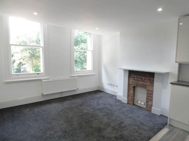 Studio to rent