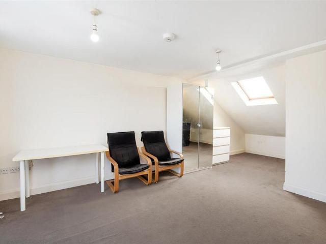 Studio to rent