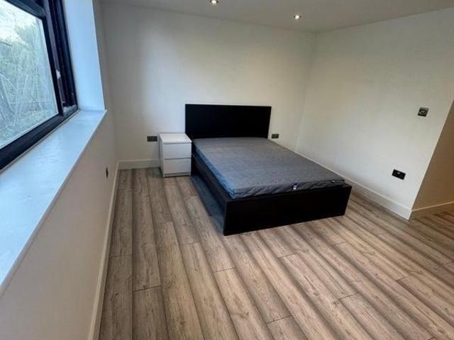 Studio to rent