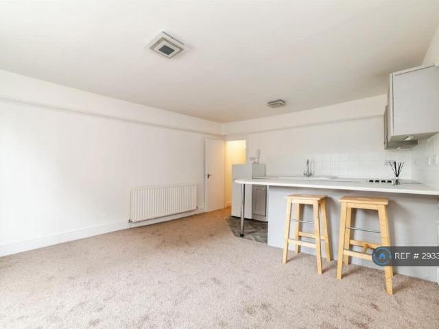 Studio to rent