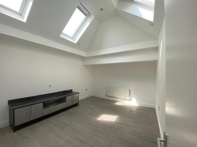 Studio to rent
