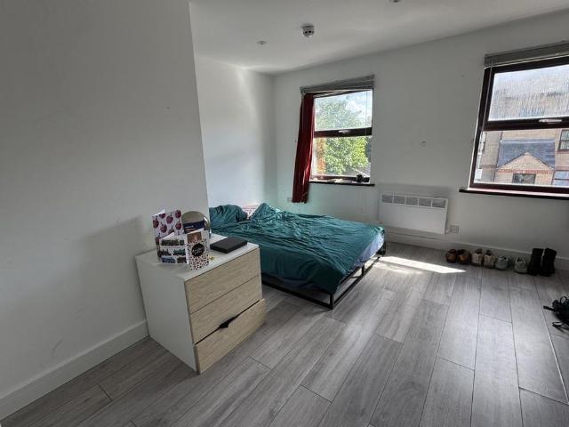 Studio to rent