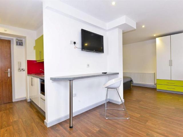 Studio to rent