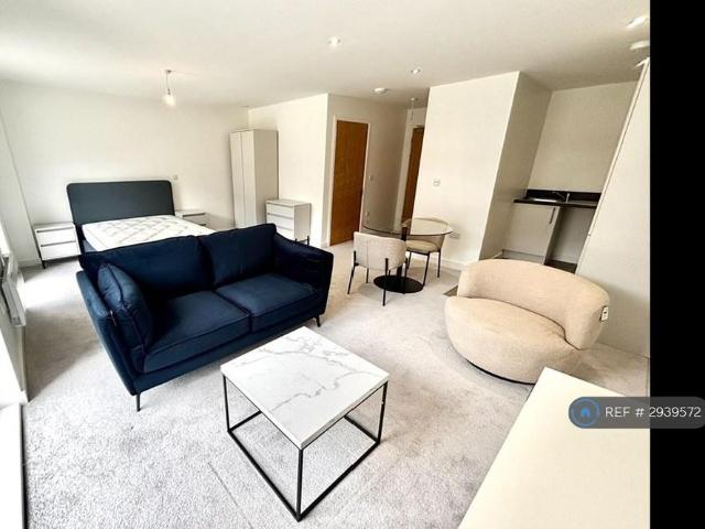 Studio to rent