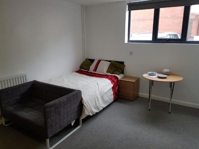 Studio to rent