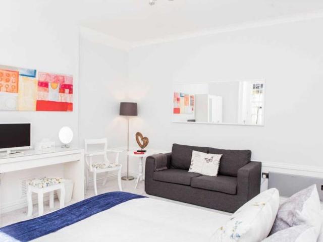 Studio to rent