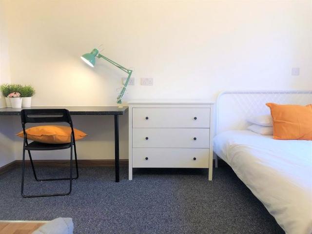 Studio to rent