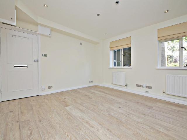 Studio to rent
