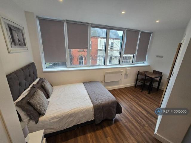 Studio to rent