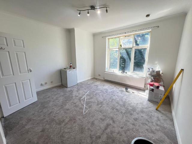 Studio to rent