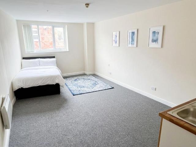 Studio to rent