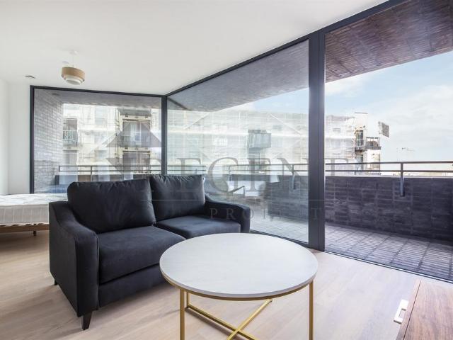 Studio to rent