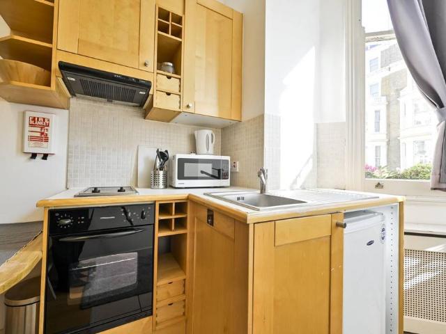 Studio to rent