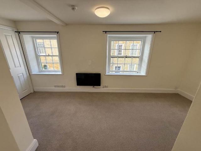 Studio to rent