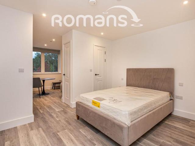 Studio to rent