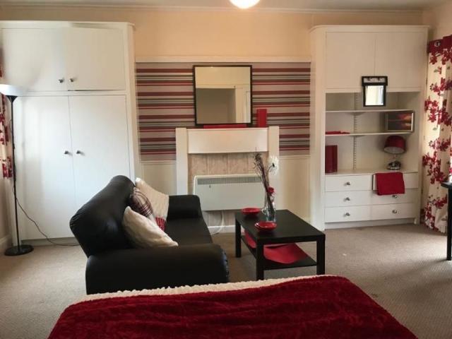 Studio to rent