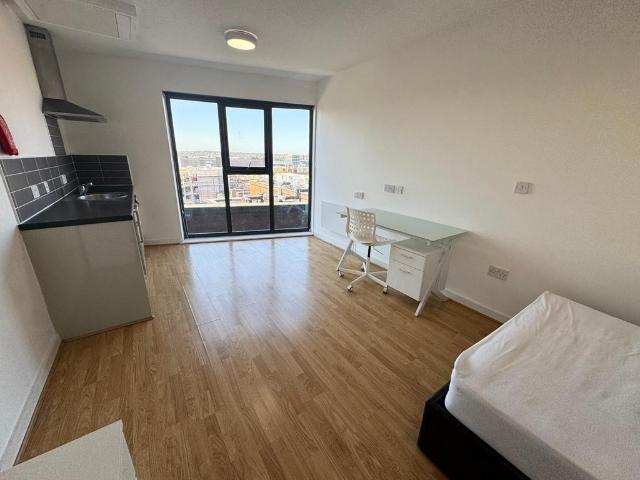 Studio to rent