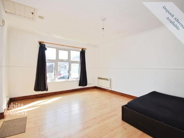 Studio to rent