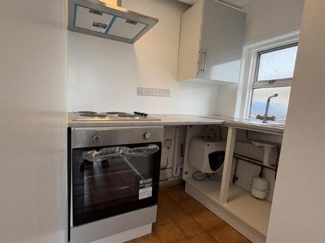 Studio to rent