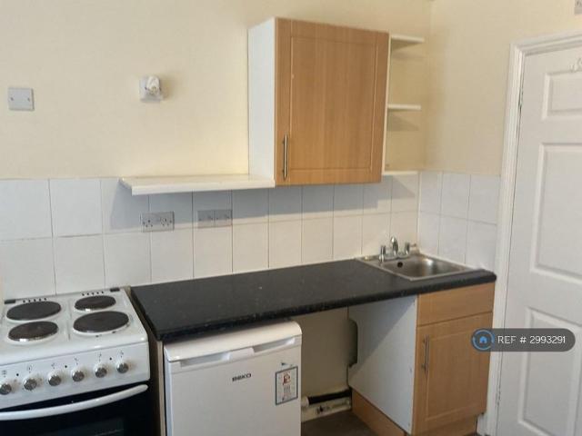 Studio to rent