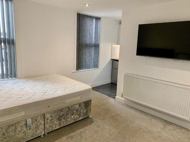 Studio to rent