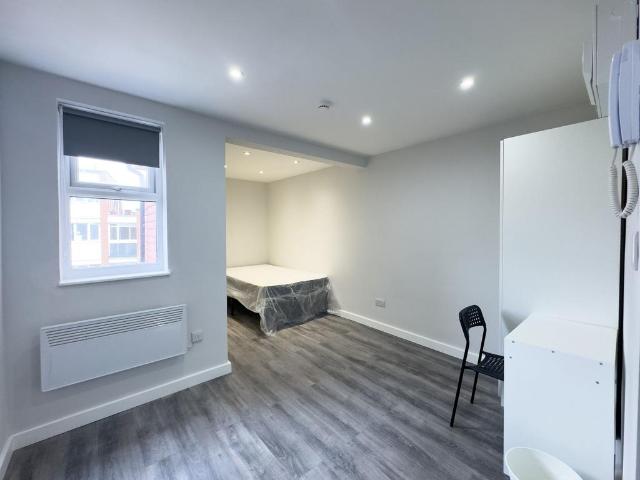 Studio to rent