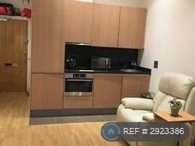 Studio to rent
