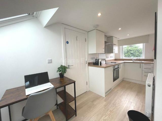 Studio to rent