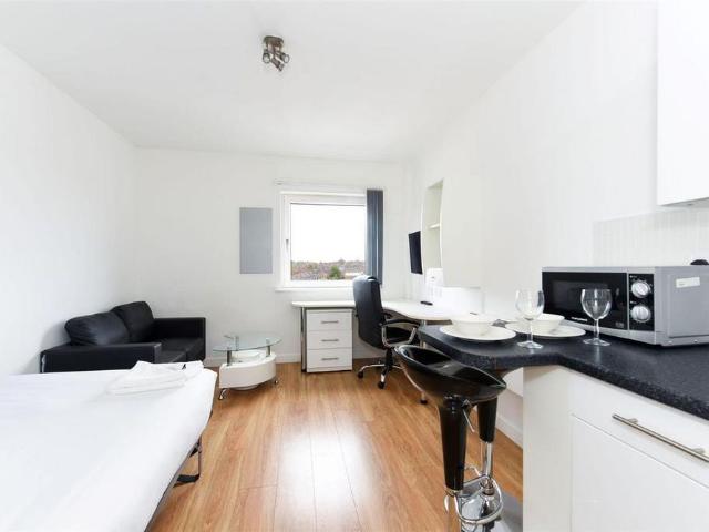 Studio to rent