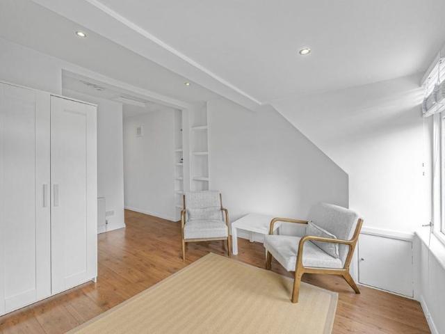 Studio to rent