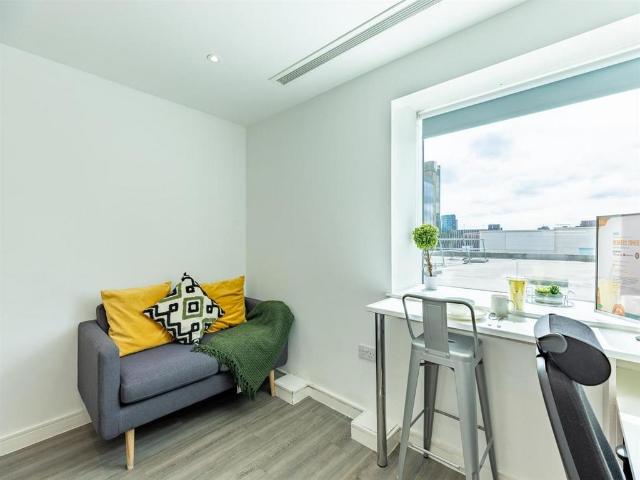 Studio to rent