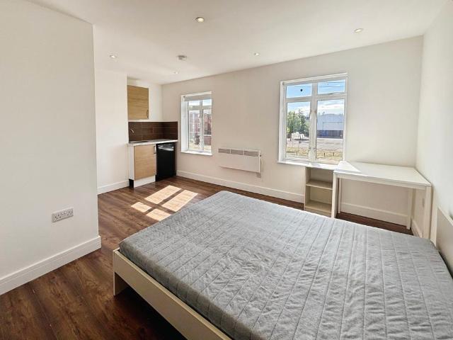 Studio to rent