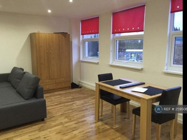 Studio to rent