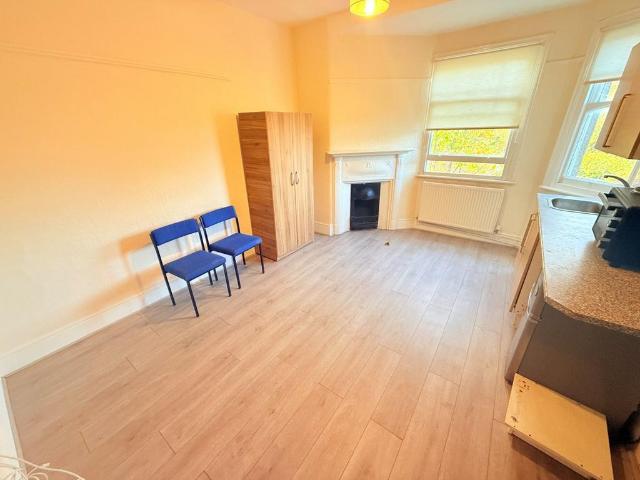 Studio to rent