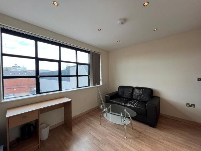 Studio to rent