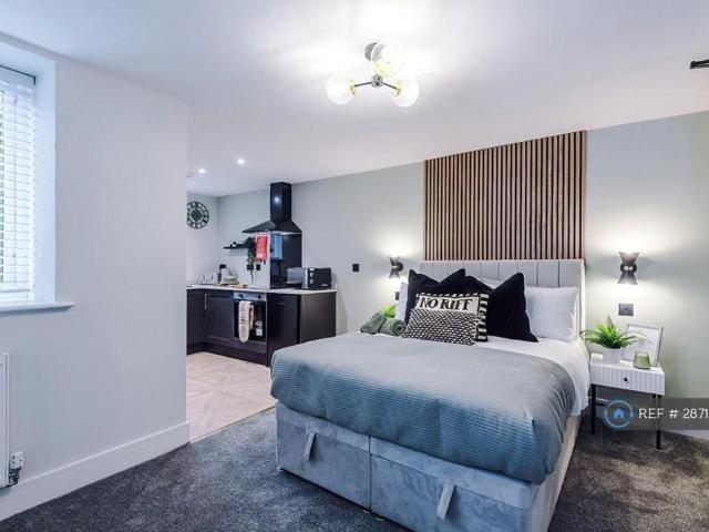 Studio to rent