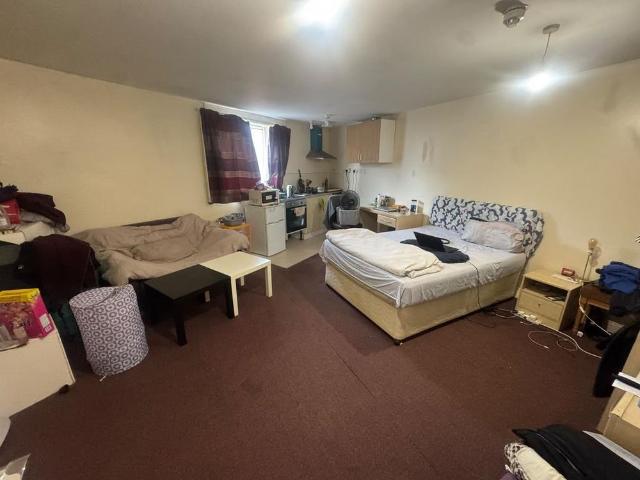 Studio to rent