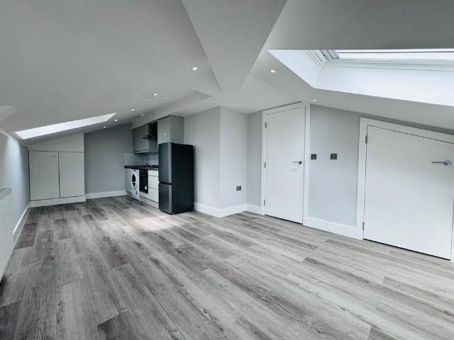 Studio to rent