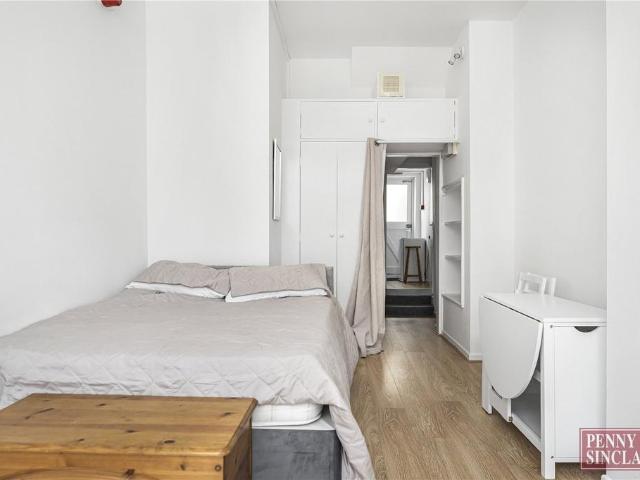 Studio to rent