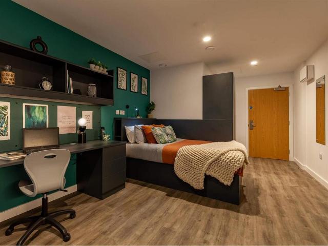 Studio to rent