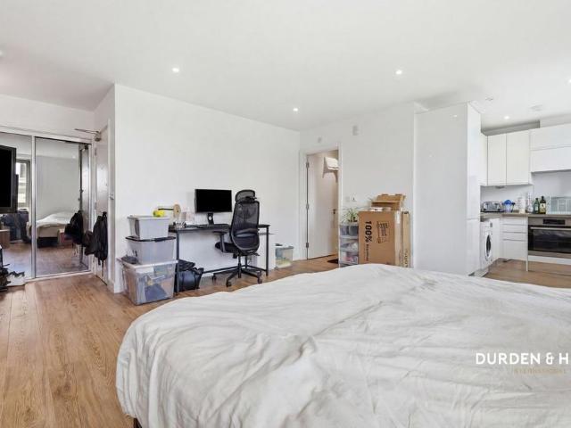 Studio to rent