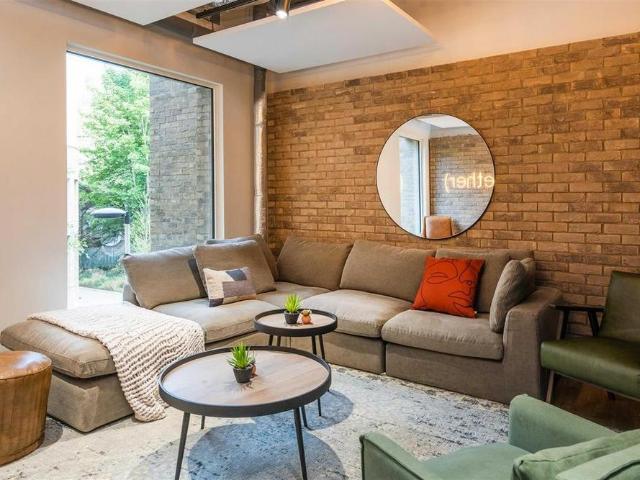 Studio to rent