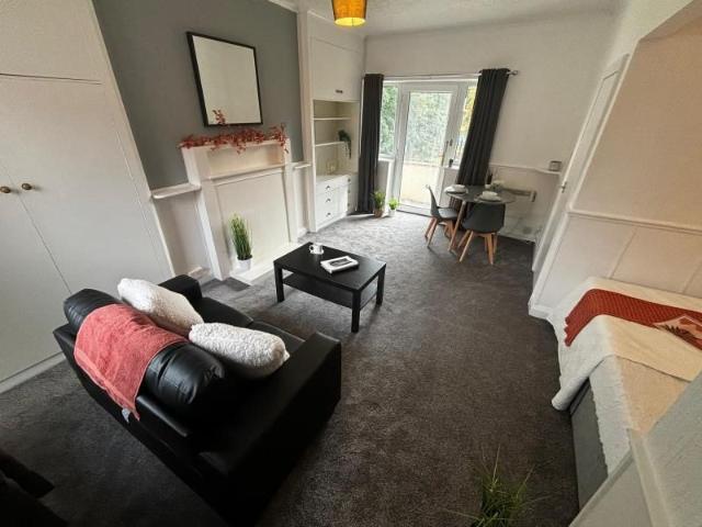 Studio to rent