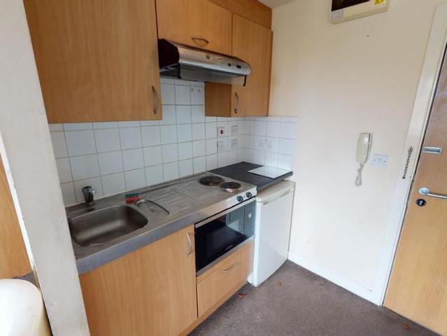 Studio to rent
