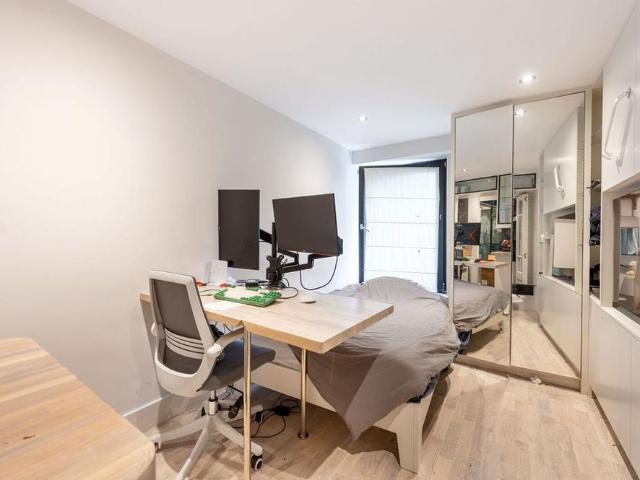 Studio to rent