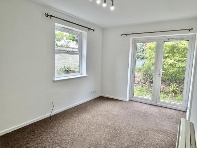 Studio to rent