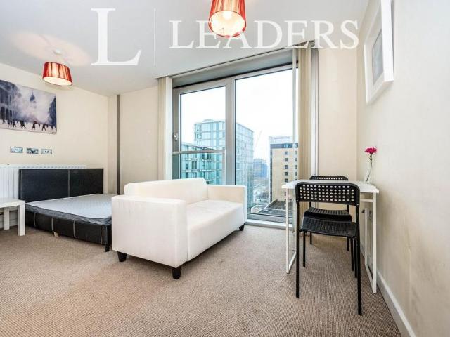 Studio to rent