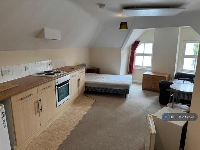 Studio to rent