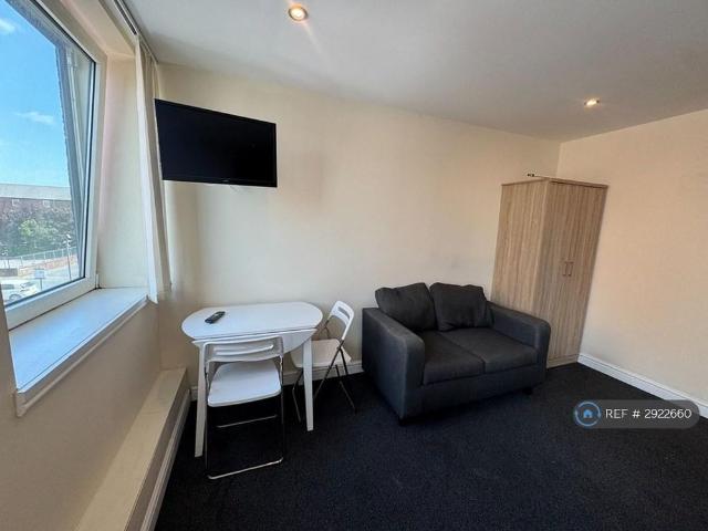 Studio to rent
